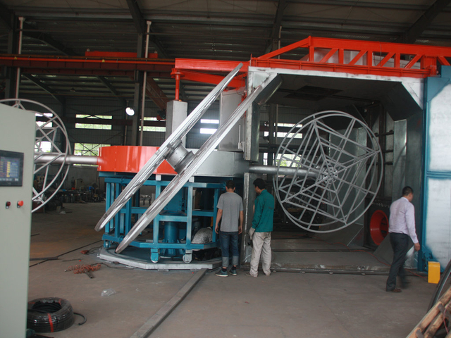 Products, rotational molding machine - SNOWBALL